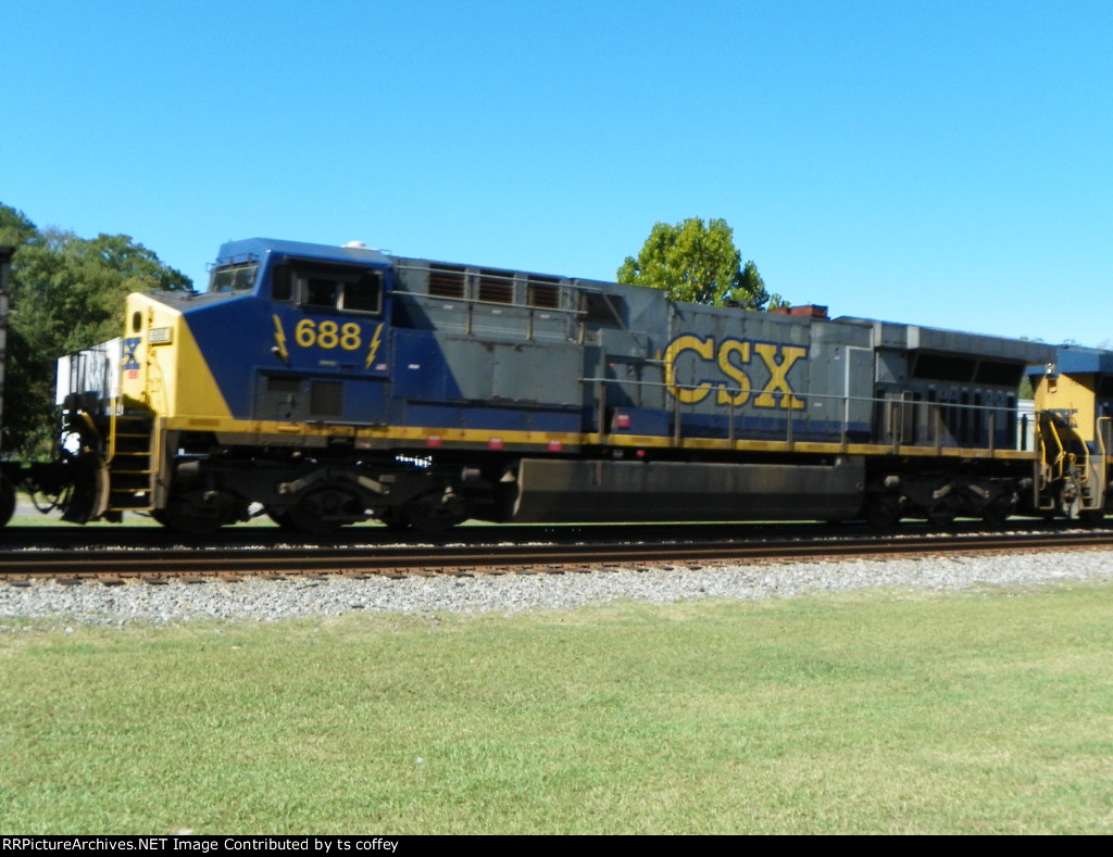 CSXT 688
